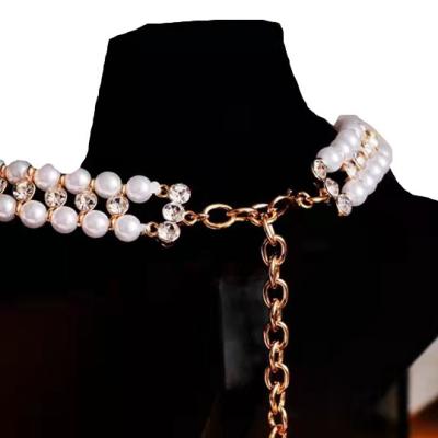 Cina Doppio ODM dell'OEM intarsiato collana della perla di fila e di Crystal Diamond del cristallo di rocca in vendita