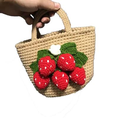 Cina Fragola tessuta a mano delle borse 3D della lana di Marrone per le ragazze 13cm×14cm in vendita