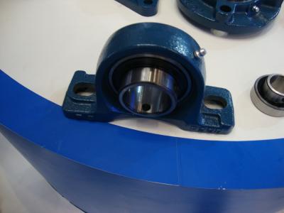 Cina Cuscinetti del blocchetto di cuscino di alta precisione durevoli con alloggio d'acciaio UCFCF205/UCFCF205-13 in vendita