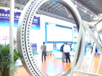 China ABEC-1 standard single-row ball slewing ring bearing HSW.25.720 for Excavator for sale