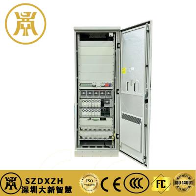 China IP55 weerbestendige vrijstaande metalen communicatiebehuizing met één batterijplank en één compartimentopstelling for sale