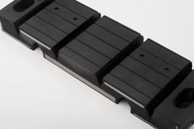 China TR80 Rubber Bridge Expansion Joint Moulding Rectangular Road Plate for sale