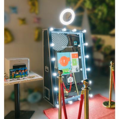 Cina Cabina magica della foto dello specchio di nozze della macchina locativa all'ingrosso del photobooth in vendita