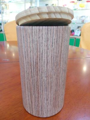 Chine Emballage favorable à l'environnement de tube de papier de catégorie comestible pour des cosmétiques/cadeaux à vendre