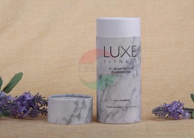 Chine Tube fait sur commande de papier de carton de forme de cylindre réutilisé par 100% pour le paquet de cadeau à vendre