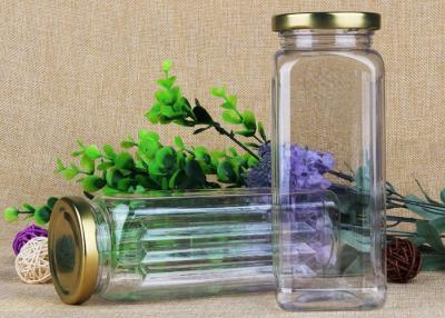 China Tarros plásticos transparentes cuadrados impermeables con la tapa del hierro que empaqueta 550ml en venta