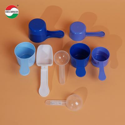 Cina Colori di PP in plastica 10g, 20g, 35g per misurare le cucchette di latte in polvere per gli accessori delle bottiglie di latte in polvere in vendita