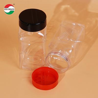 Cina Barattoli di plastica per spezie da 425 ml con coperchio rosso e nero, forniti come campione all'ingrosso, perfetti per conservare spezie e polveri in vendita