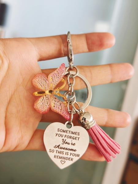 Quality GUGEER Inspirational Keychain for Women, Heart Keychain Butterfly Keychains For Women Girls Key Chain For Car Keys Purse Charms Handbag Backpack for sale