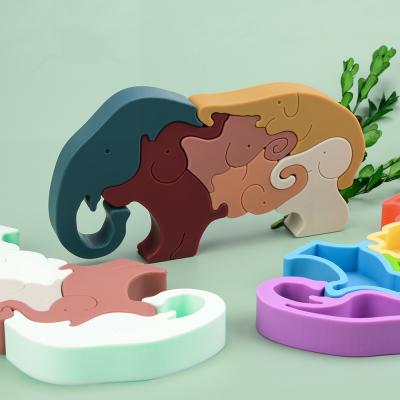 China Elefante Forma Bpa Free Teether Bebê de borracha natural silicone pilhas para bebês à venda