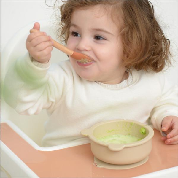 Quality Bpa Free Eco-friendly Spoon Bib Colorful Suction Cute Bear Shape Silicone Baby Feeding Bowl for sale