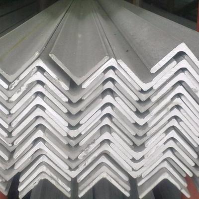 Cina disposizione d'acciaio laminata a caldo di angolo del ferro di angolo di acciaio inossidabile di lunghezza 316 di 6m-12m NO.4/8K in vendita