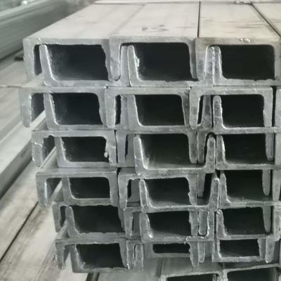 China GB delle BS del metallo U di profilo di BACCANO di durezza di acciaio a forma di U laminato a caldo 500mm di Manica for sale