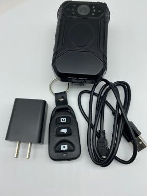 Cina 64G IP66 Camera del corpo della polizia con LED da 1,5 W e angolo di 120 gradi in vendita