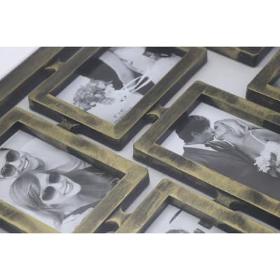 Cina Strutture d'annata della foto della parete della galleria di stile, multi cornici di plastica in vendita