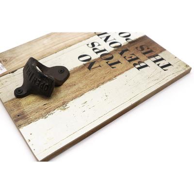 Cina Apribottiglie di legno di attaccatura di parete 18 x 23 x 0,9 cm per il ristorante/cucina in vendita