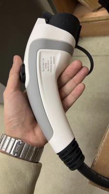 Cina Tipo dell'automobile elettrica di 3.6KW 16A - 2 il nero bianco di IEC 62196 del caricatore di CA in vendita