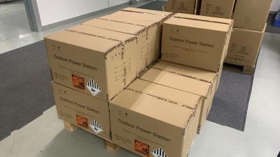 Cina Centrale elettrica del Usb del porto della famiglia 5 della batteria 2000W Multiport della casa della spina Lifepo4 di VN pH KH in vendita