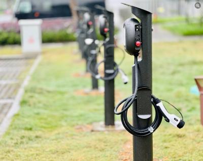 China OEM 3.7KW-22KW ac wallbox ev auto oplaadstapel met Type 1 of Type 2 Plug-in vloeroplaadstations Te koop