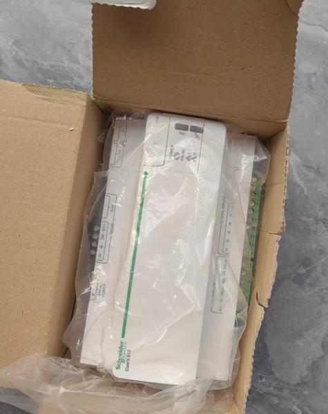 Quality Schneider Electric EBX510 ComX510 Energy Server Gateway 24 VDC 4GB SDRAM for sale
