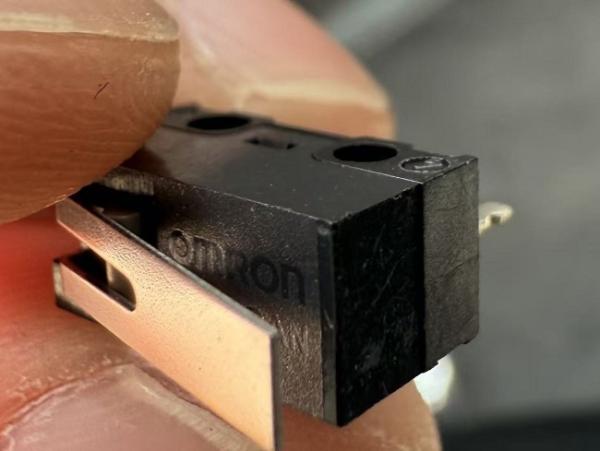 Quality Omron D2F-FL 1A Basic Switch 15.8mm Footprint High Precision For PCB Or Panel for sale