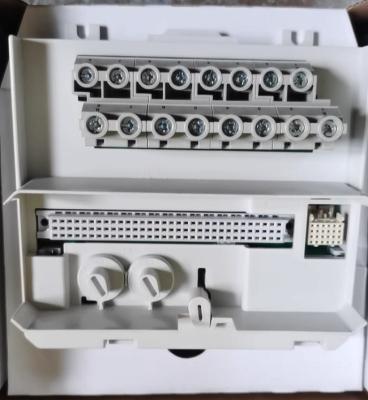 China TU831V1 3BSE013235R1 Módulo CPU de desempenho padrão ABB AC 800M Unidade terminal do módulo Sistema de E/S S800 à venda