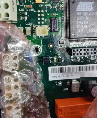 China RMIO-02C 64379160 Módulo de expansão de E/S programável ABB Relion® 615/620 série de relés de proteção à venda