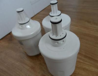 中国 1.9 Lpm/0.5 Gpmは水フィルター、冷却装置のための外的な浄水器と純粋な流動度の 販売のため