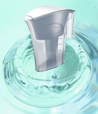 China Ceramische de Zuiveringsinstallatiewaterkruik van het Filterwater, de Duidelijke Plastic Kruik van de Drinkwaterfilter Te koop
