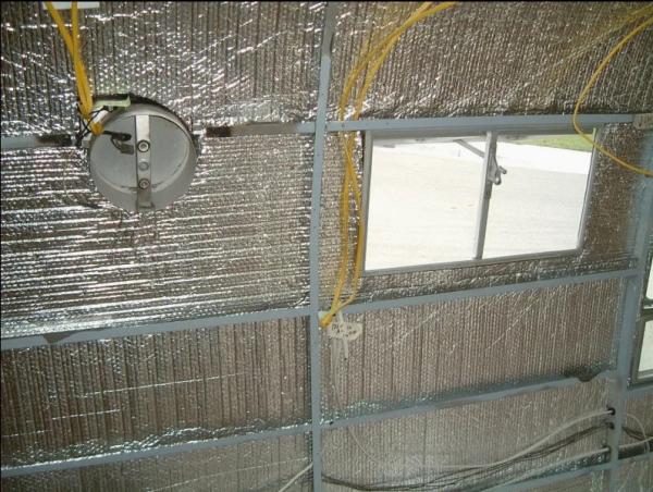 Quality Reflective Silver Foil Insulation With Double 1/8 Bubble Layer And R Value 1.1 for sale