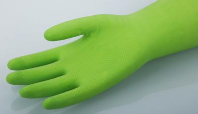 China Green color household gloves dip/spray flocklined rubber gloves for sale