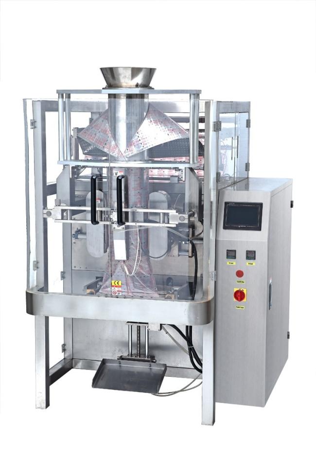Multi heads weighing and packing machine