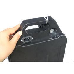 Cina 60V 12Ah Lithium Ion Battery Pack For Harley Scooter Motorcycle in vendita