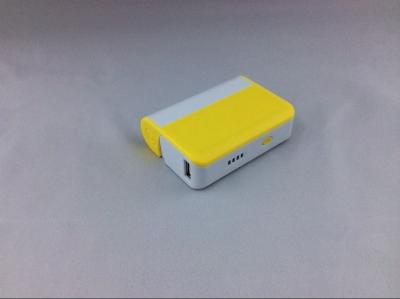 Chine Banque de puissance de Li-ion de cylindre de Samsung S4, chargeur de téléphone portable de capacité élevée à vendre