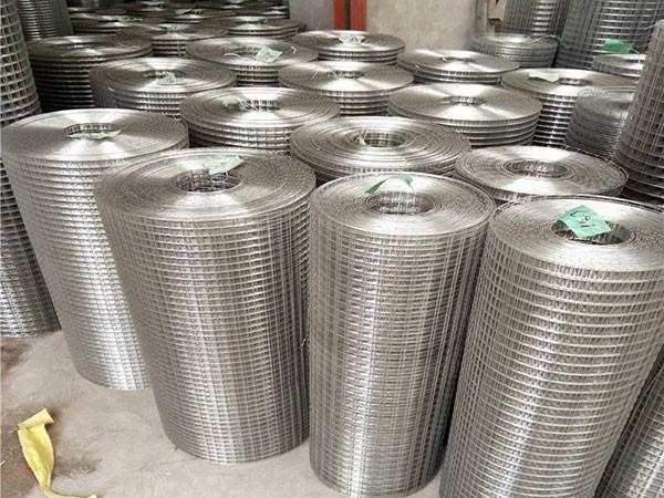 Quality Stainless Steel Welded Wire Mesh 304 316 316L Corrosion Resistance for sale