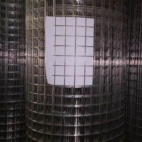 Quality Width 0.5m-2.5m Welded Wire Mesh Hot Dipped Razor Mesh Fence for sale