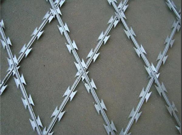 Quality 50mmx50mm Razor Wire Mesh Fencing 150mmx150mm Razor Mesh Panel for sale