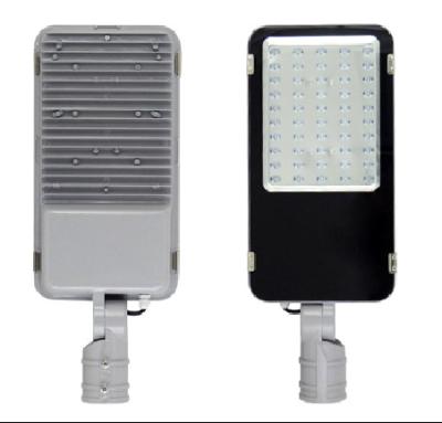 中国 高い内腔SMD3030 LEDの太陽街灯のダイ カスト アルミニウム材料100w 販売のため