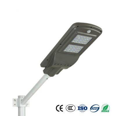 Cina 100lm/batteria 40W tutto litio 12AH di W in un pannello solare del polisiliconico dell'iluminazione pubblica solare in vendita