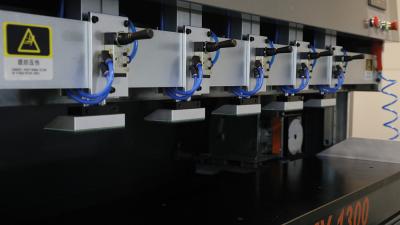 中国 3kw 1.3mの長さのアクリルの端の磨く機械セリウムの証明 販売のため