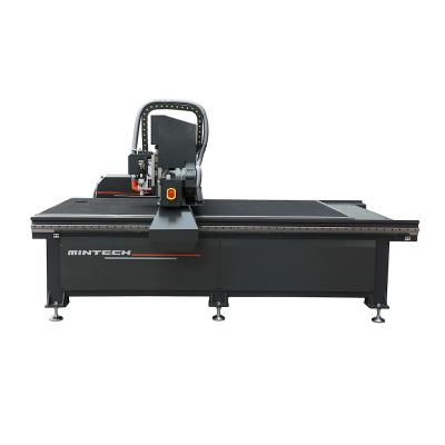 China Schwarzes hölzernes Zeichen 1.6KW 24000RPM 3D, das Maschine SGS schnitzt, genehmigte zu verkaufen