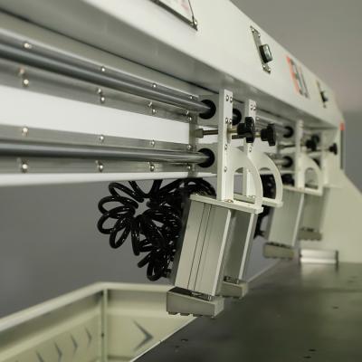 Cina la perforatrice del foro del laser di CNC 80Nm per mobilia cammina furtivamente la perforazione dei fori in vendita