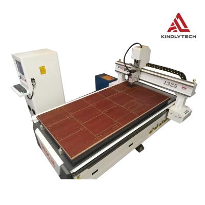 Cina il router di legno di CNC del servo azionamento di CA 750w lavora la lubrificazione a macchina automatica in vendita