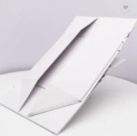 China Biodegradable Disposable Paperboard Boxes Handmade Underwear Magnetic Folding for sale
