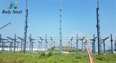 Cina High Quality Light Weight Ready Made Prefabricated Building Prefab Industrial Construction Warehouse in vendita