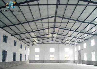 Cina Hot Sale Prefabricated Steel Structure Large Span Warehouse Workshop Factory Building With Gutter Cement Construction in vendita