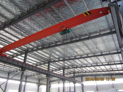 Cina Prefabricated Steel Frame Construction Easy to Assemble Corrugated Metal Building Steel Structure Warehouse in vendita