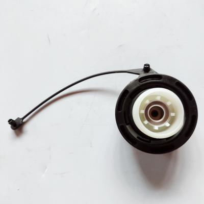 China 31010-v1390 Plastic Fuel Tank Cap with Durable Plastic Material for sale