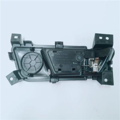 Cina 0.3kg Left Front Inside Hand for J3 Car OEM 6105230U8262 Excellent Craftsmanship in vendita