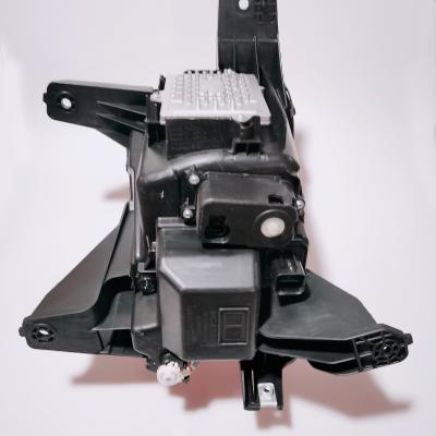 Cina Flashing Headlight for JAC T6 OEM 4121200UP3010 Long-Lasting White Light in vendita